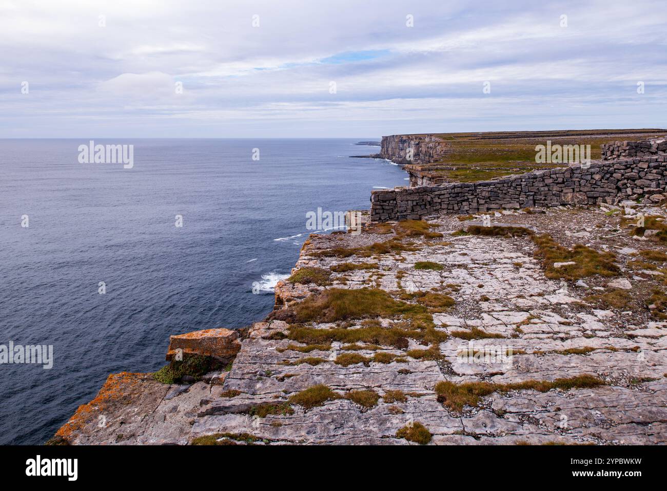 cliffs at dun aonghasa fort inis mor county galway Stock Photo - Alamy