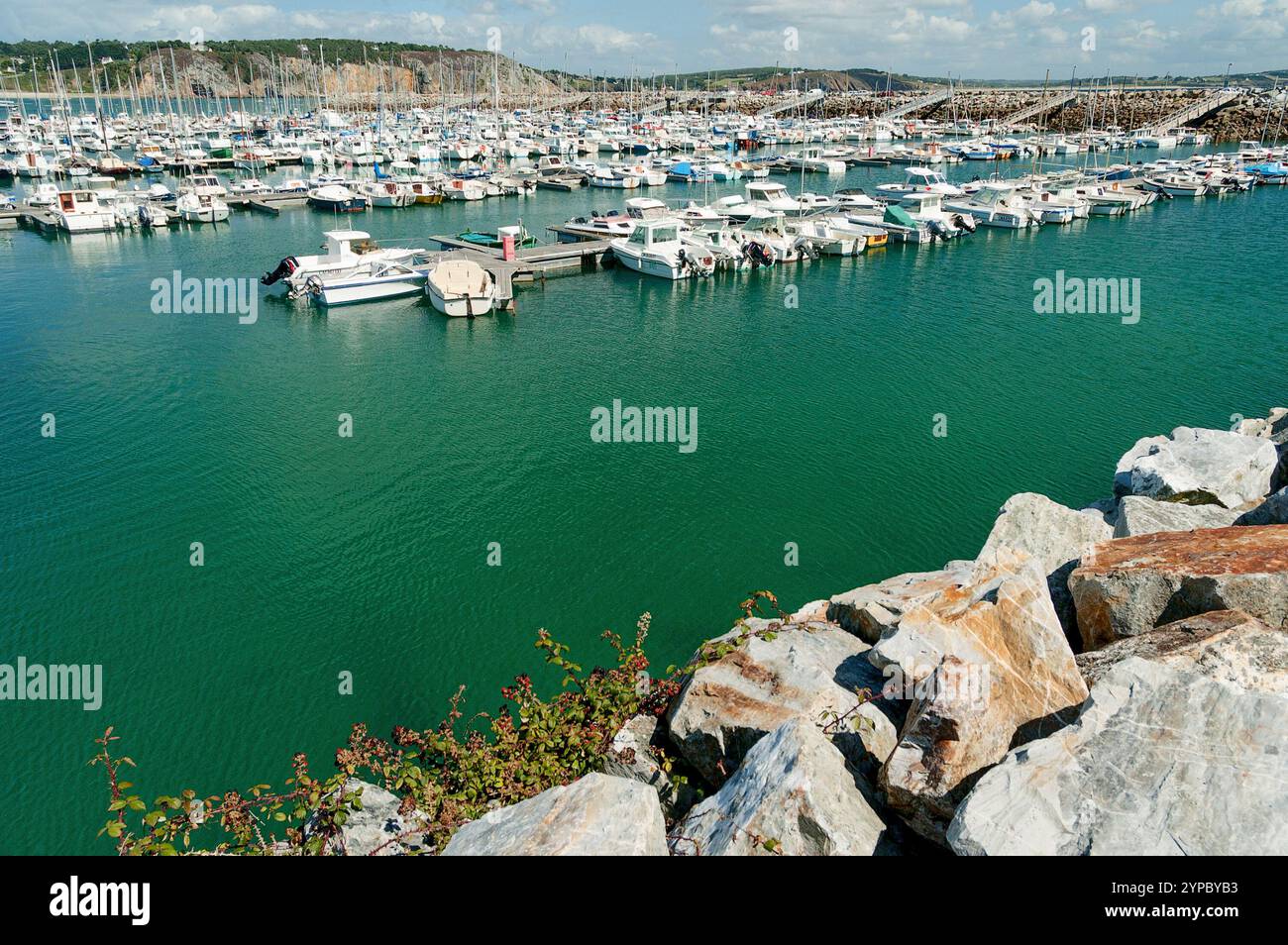 Morgat beach in brittany hi-res stock photography and images - Alamy