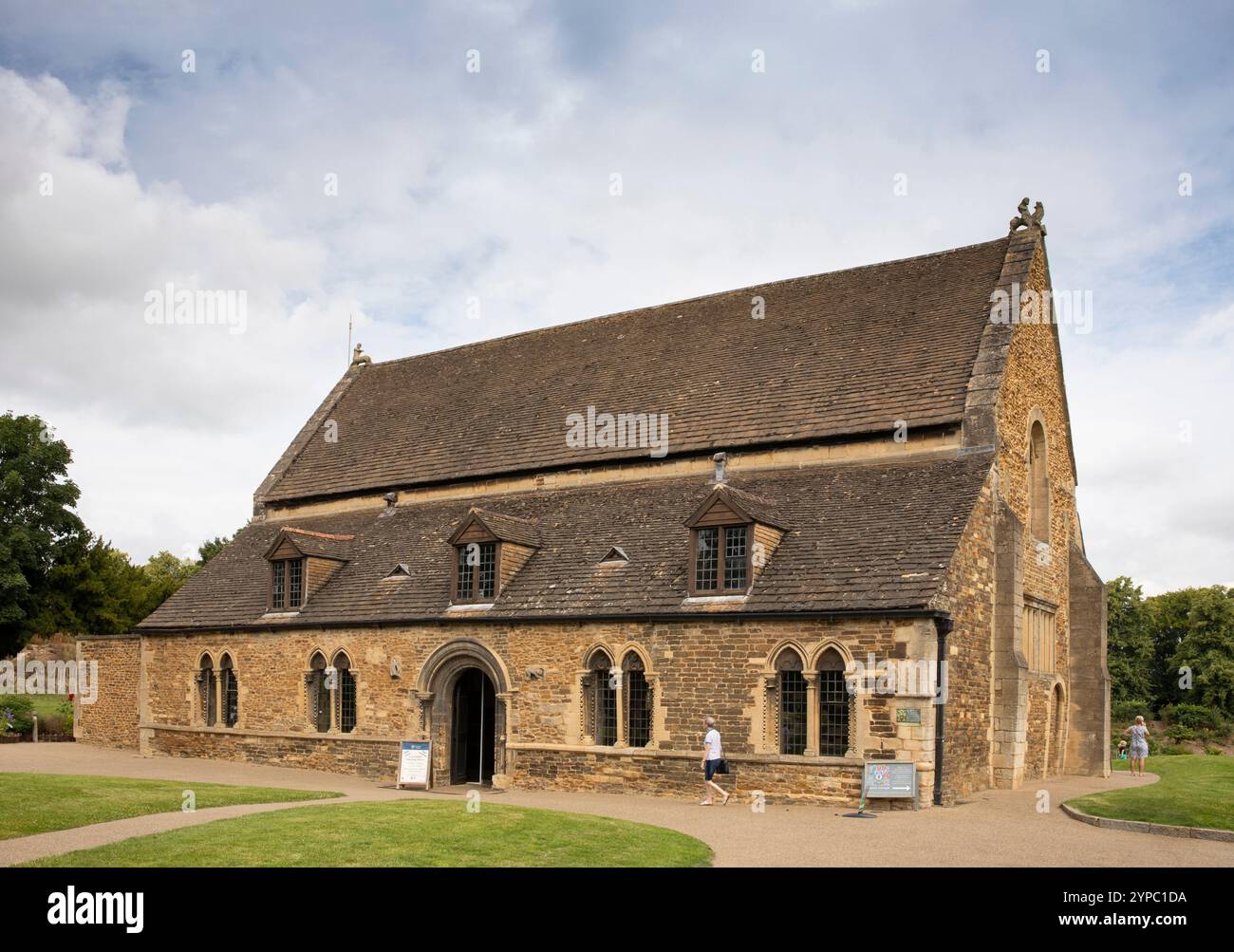 UK, England, Rutland, Oakham, Oakham Castle, exterior Stock Photo - Alamy