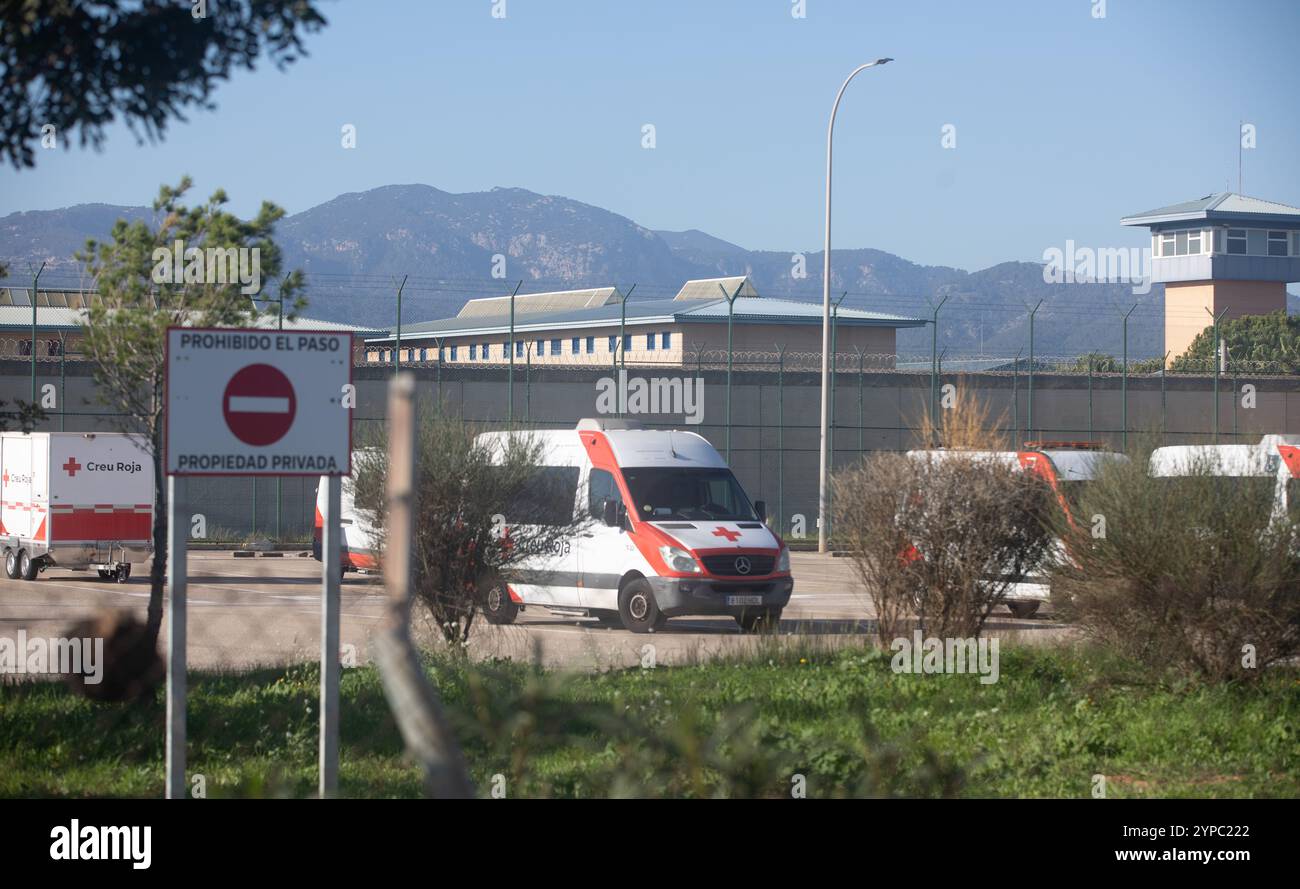 29 November 2024, Spain, Palma: View of the Mallorca detention center ...