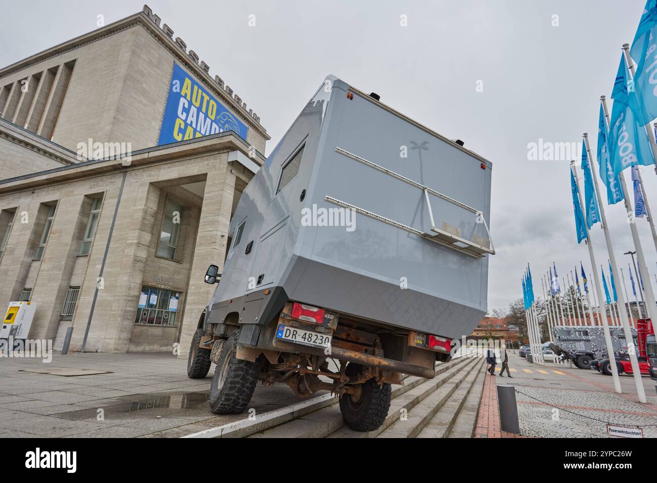Offroad Wohnmobil auf Iveco Basis - Auf der AUTO CAMPING CARAVAN - BOOT ...