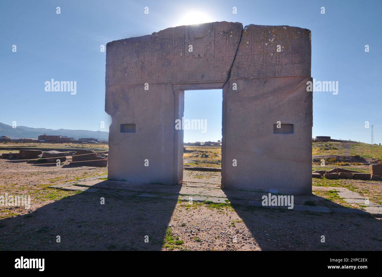 The Gate of the Sun in Tiwanako, Boliwia Stock Photo - Alamy