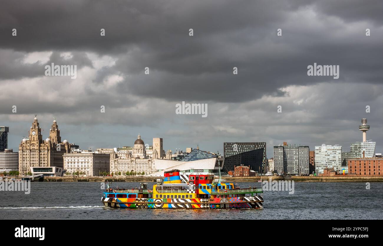 Liverpool Waterfront and Mersey Ferry Stock Photo - Alamy