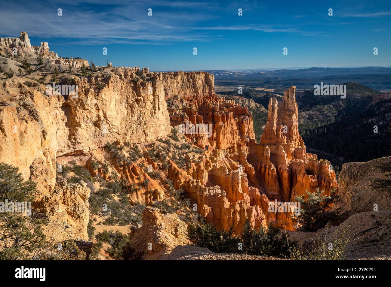 Explore the breathtaking landscapes of Bryce Canyon, featuring stunning ...