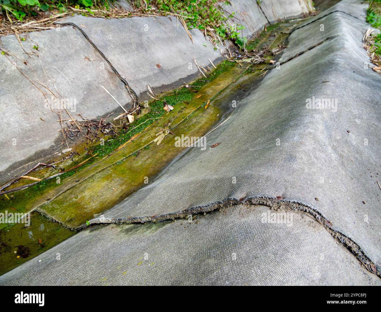 Drainage sheet hi-res stock photography and images - Alamy