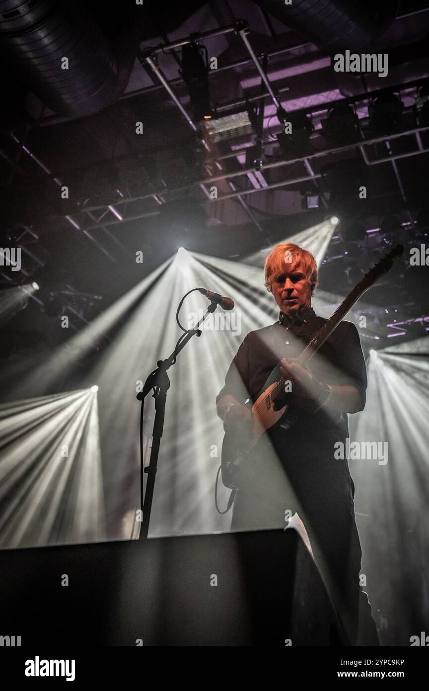 Nada Surf live on stage at Rockhouse salzburg austria with Matthew Caws ...