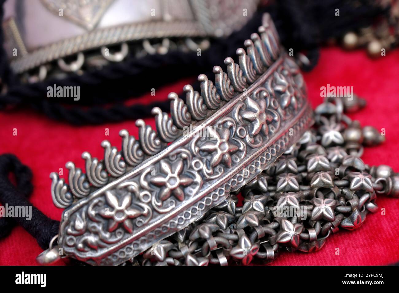 Vintage jewellery shop pune hi-res stock photography and images - Alamy