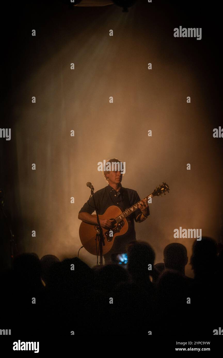 Nada surf matthew caws hi-res stock photography and images - Alamy