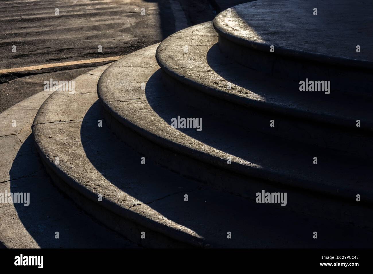 Curved concrete steps. Circular steps concrete in Brazil. Outdoor steps ...