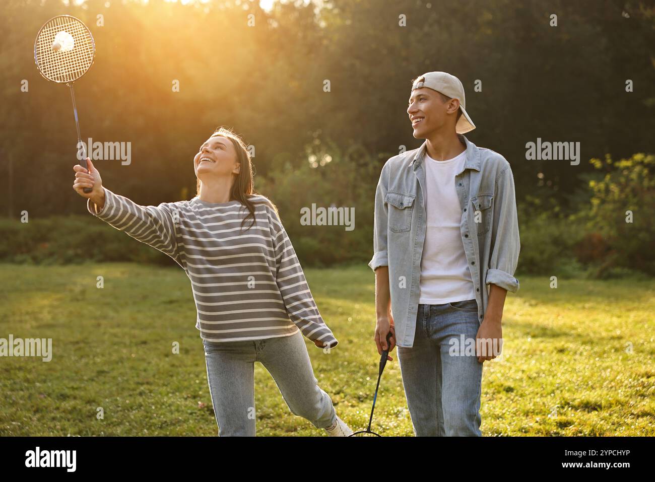 Man woman playing badminton hi-res stock photography and images - Alamy