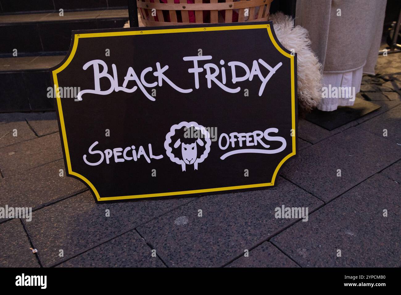 Black friday reduced prices hi-res stock photography and images - Alamy