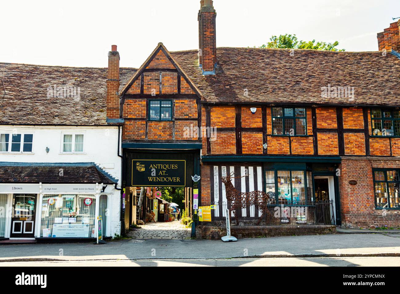 Timber frame brick hi-res stock photography and images - Alamy