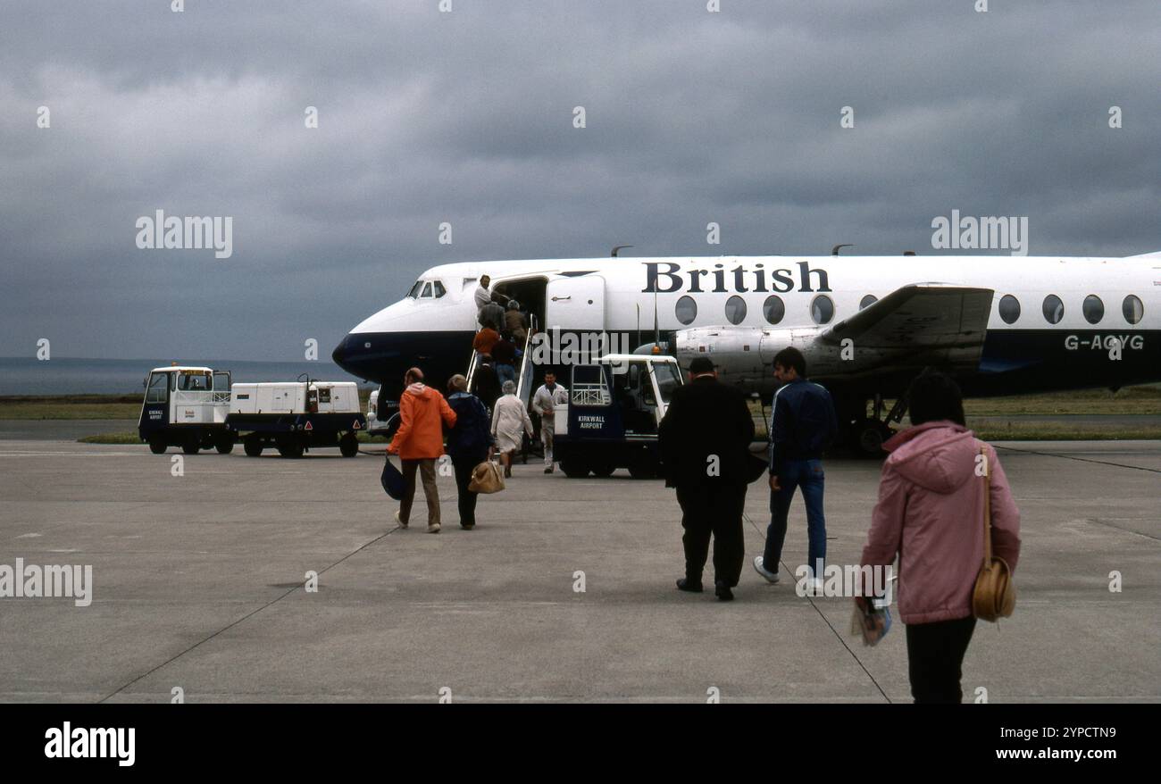 Plane to shetland isles hi-res stock photography and images - Alamy