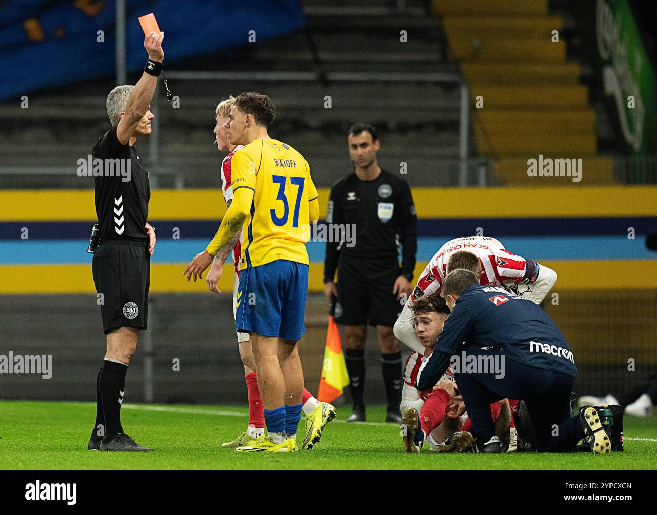 Broendby, Denmark. 29th Nov, 2024. Broendby's Clement Mutahi Bischoff ...