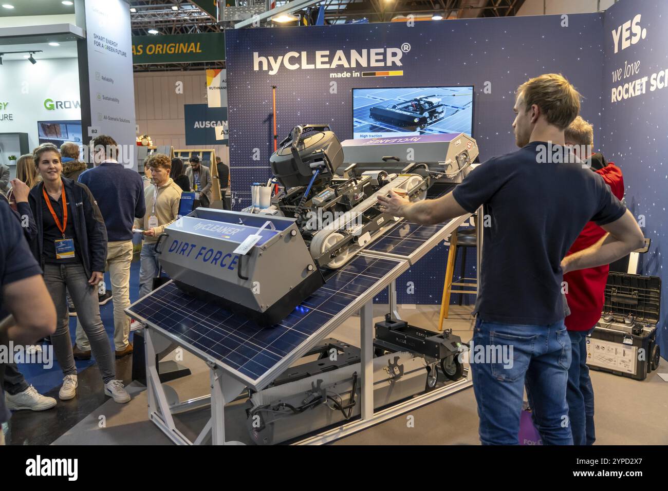 Cleaning technology for solar systems, at the Solar Solutions Duesseldorf trade fair, over 250 ...