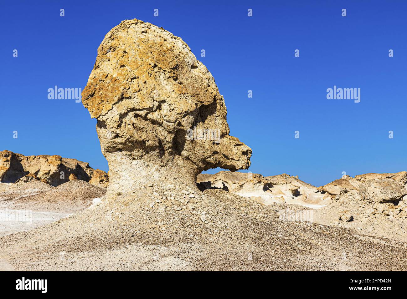 Striking rock formation in the Huqf stone desert, Arabian Peninsula ...