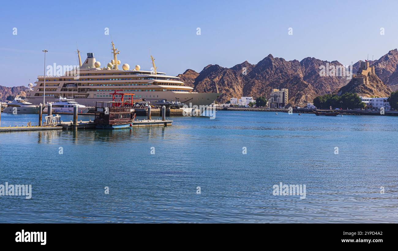 State yacht of the Sultan of Oman anchored in the harbour of Mutrah ...