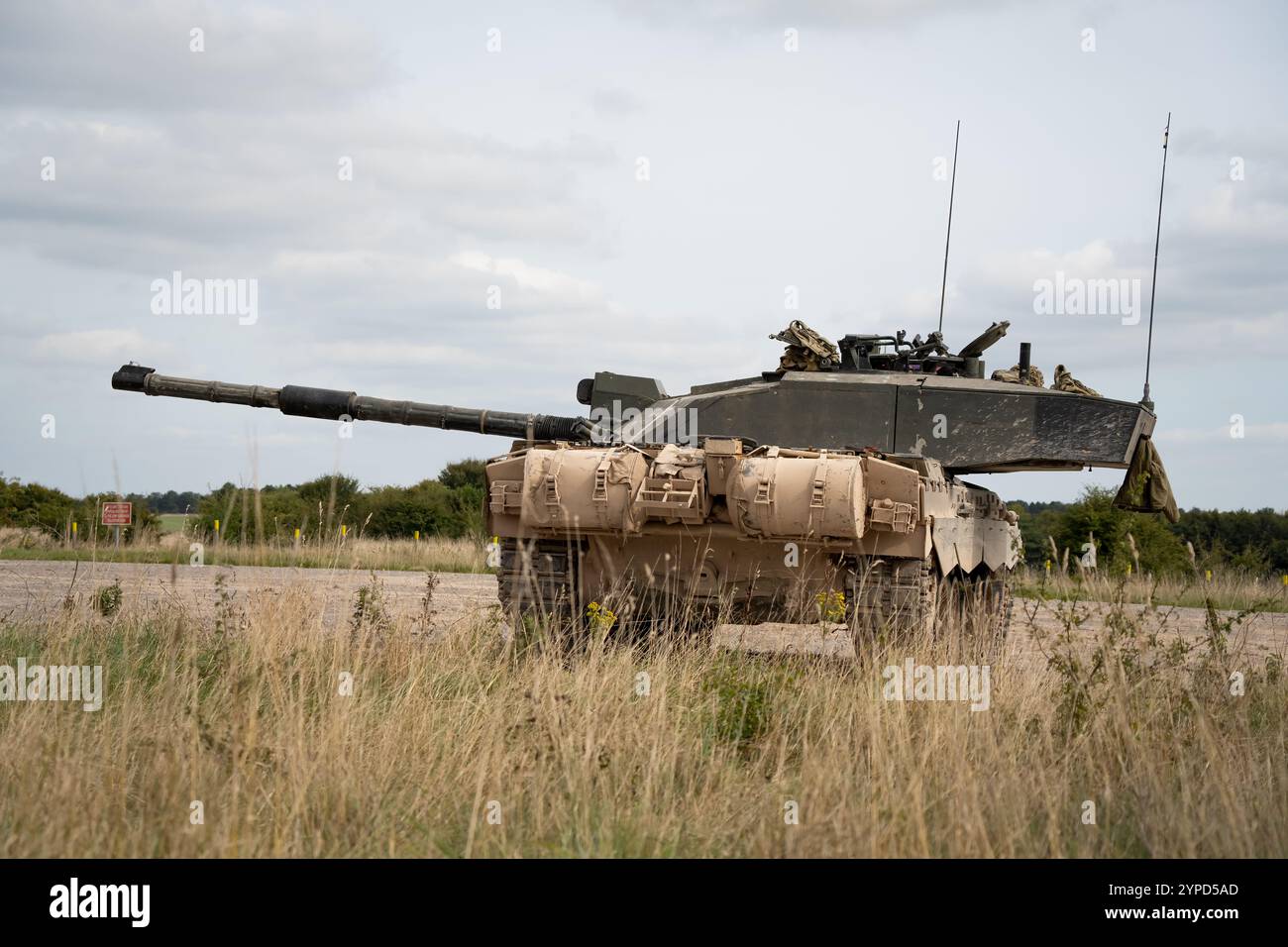 Challenger 2 Tank Wallpaper