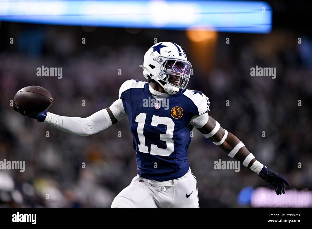 Dallas Cowboys linebacker DeMarvion Overshown (13) returns an ...