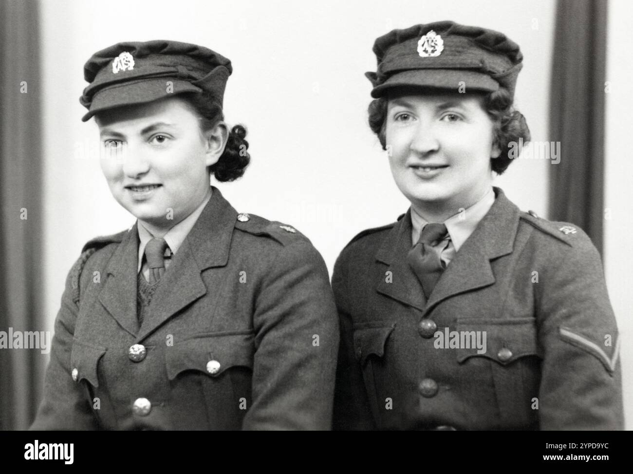 Women ats ww2 hi-res stock photography and images - Alamy