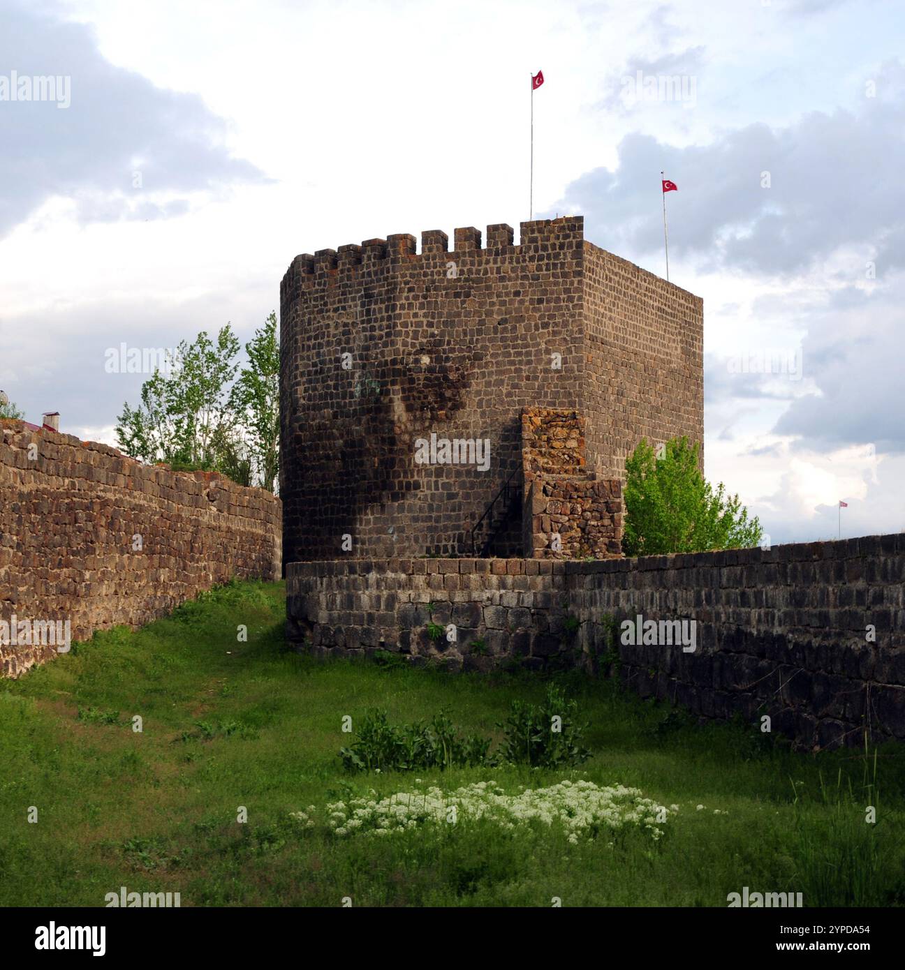 Malazgirt Castle in Mus, Turkey Stock Photo - Alamy