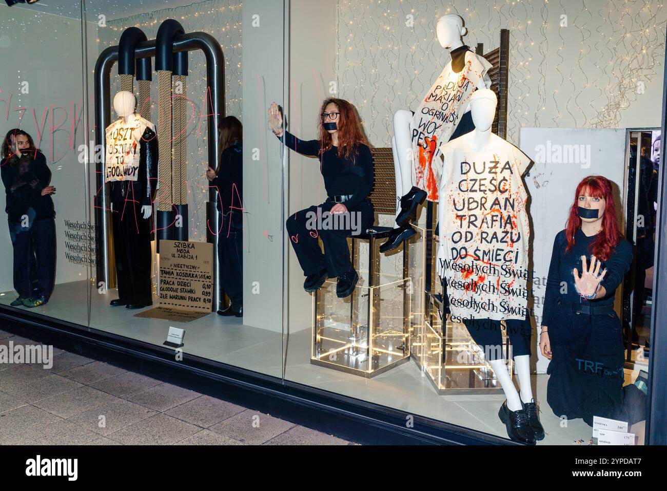 Environmentalists from Extinction Rebellion glued themselves to the ...