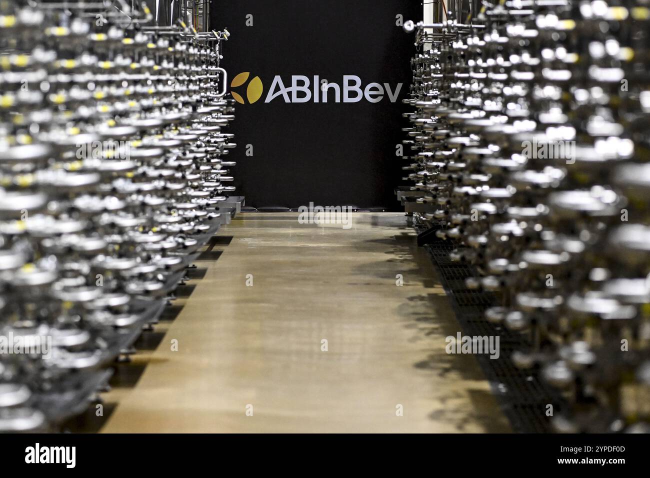 Abinbev logo hi-res stock photography and images - Alamy