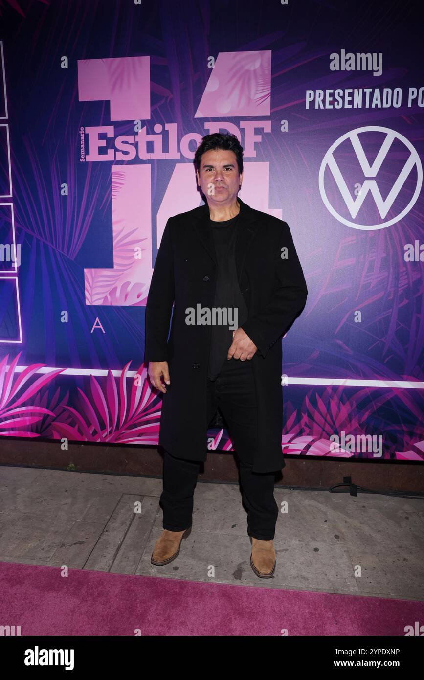 Jorge Luis Pila attends the pink carpet for 14th anniversary of Estilo ...