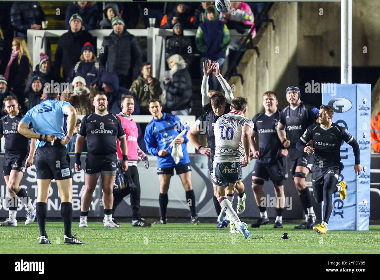 Newcastle Upon Tyne, UK. 29th Nov, 2024. #10, Fergus Burke of Saracens ...