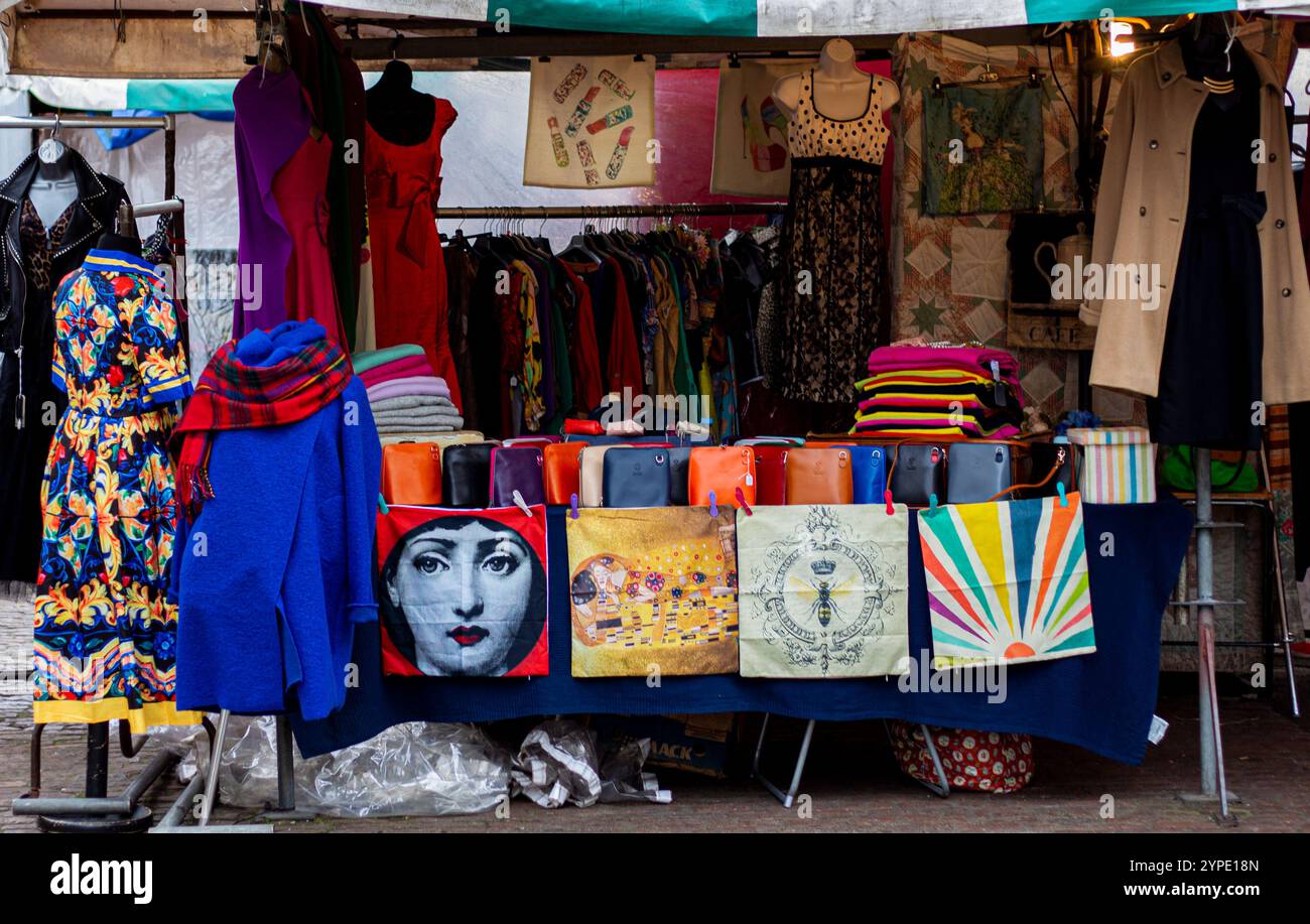 Colourful market street textiles hi-res stock photography and images ...