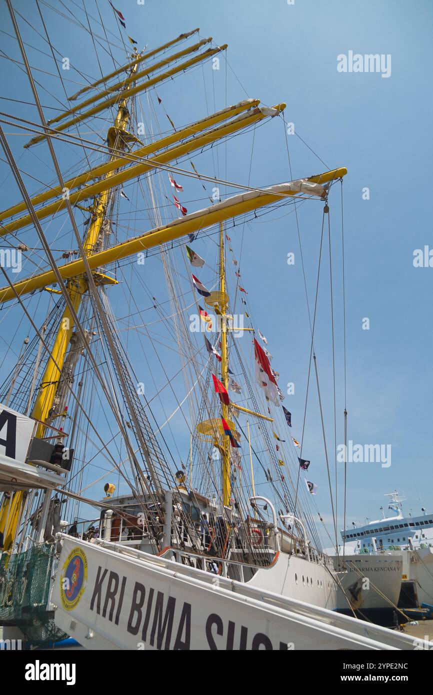 Admire every detail and beauty of the Bima Suci ship at Semayang Harbor, Balikpapan, East ...
