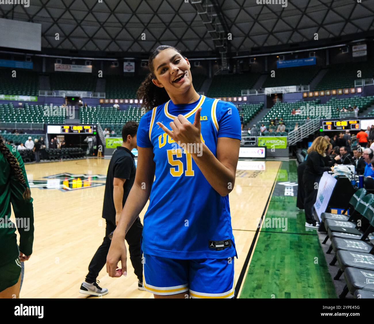 Honolulu, Hawaii, USA. 29th Nov, 2024. UCLA center Lauren Betts (51 ...