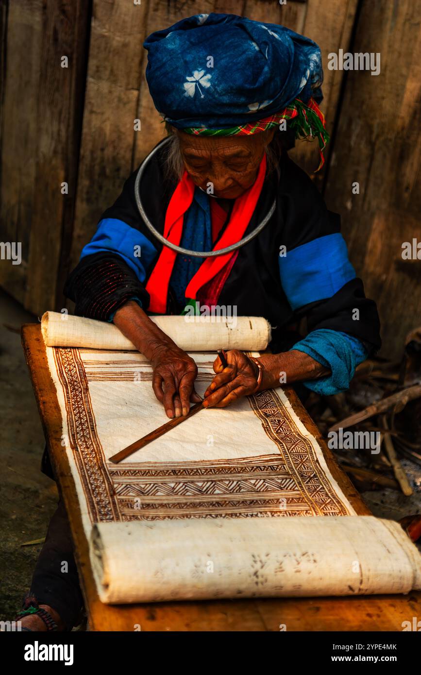 Ha Giang - January 15, 2024: Linen weaving - traditional cultural ...