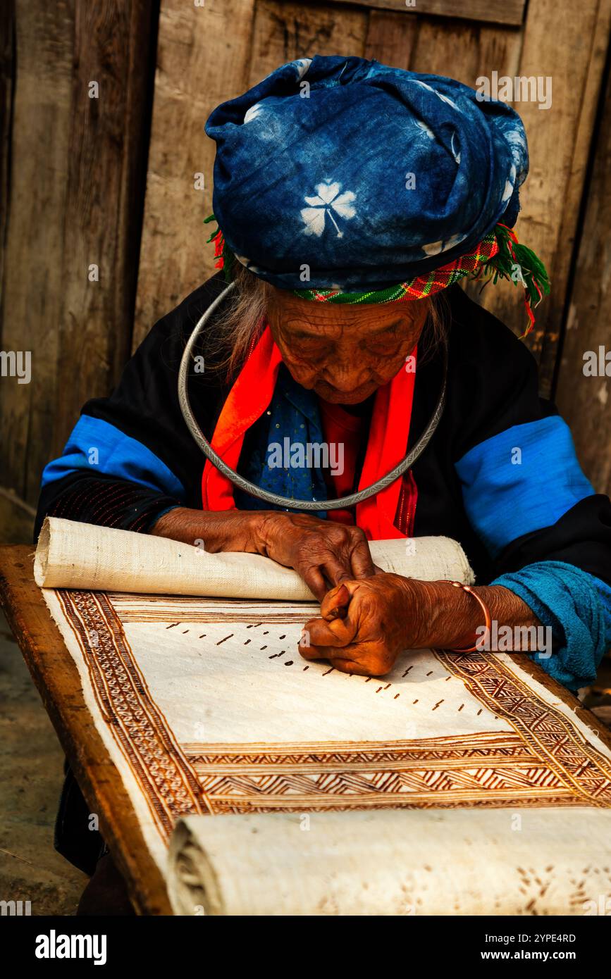 Ha Giang - January 15, 2024: Linen weaving - traditional cultural ...