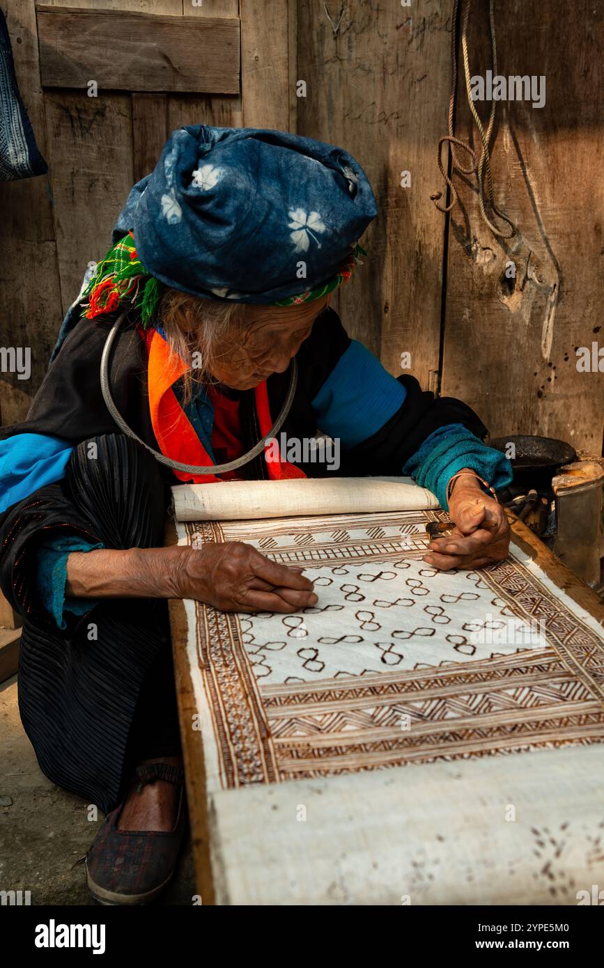 Ha Giang - January 15, 2024: Linen weaving - traditional cultural ...
