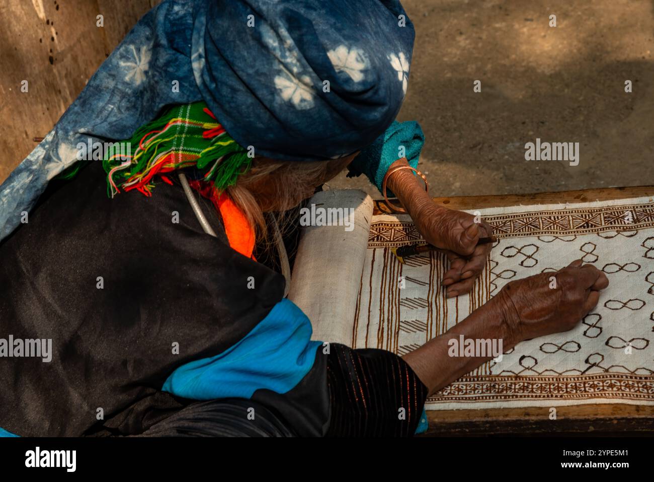 Ha Giang - January 15, 2024: Linen weaving - traditional cultural ...