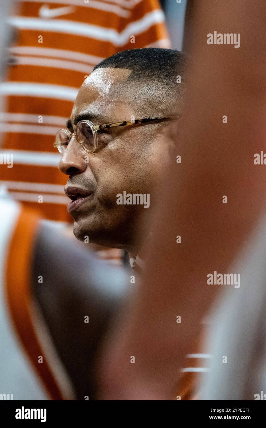 Texas, USA. 29th Nov, 2024. Head coach Rodney Terry of the Texas ...
