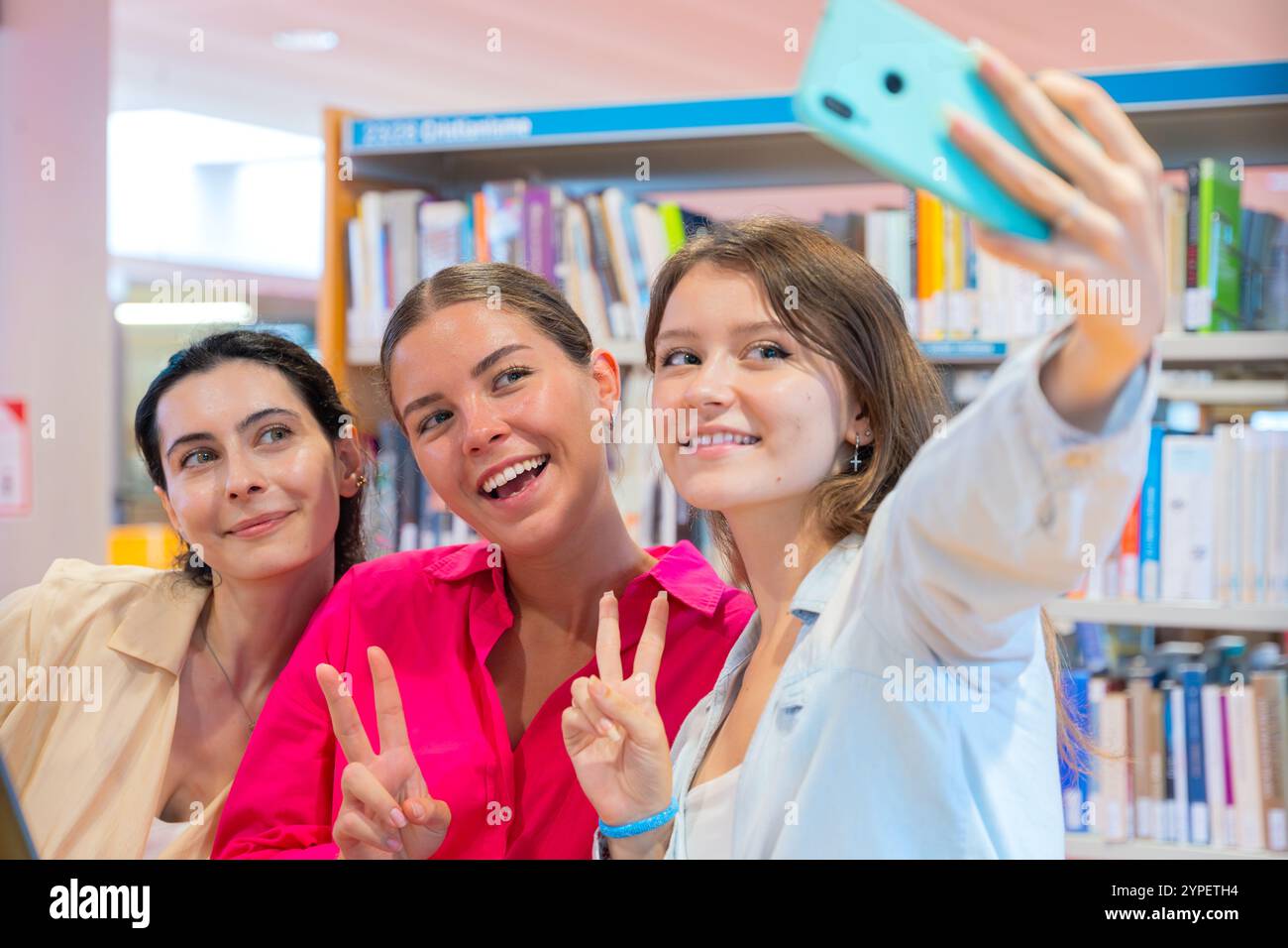 Selfie in library hi-res stock photography and images - Alamy