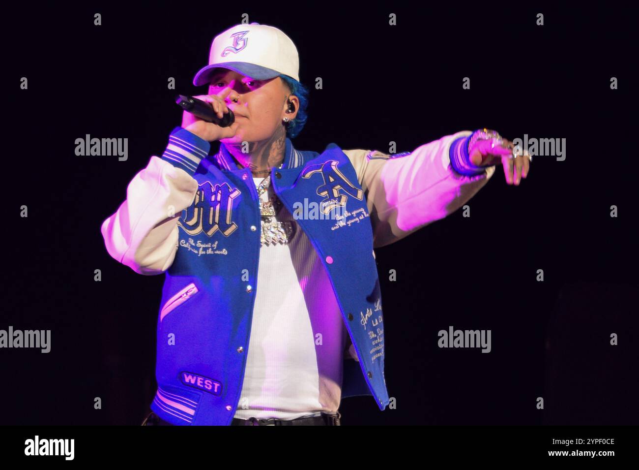 Ghetto castro hi-res stock photography and images - Alamy