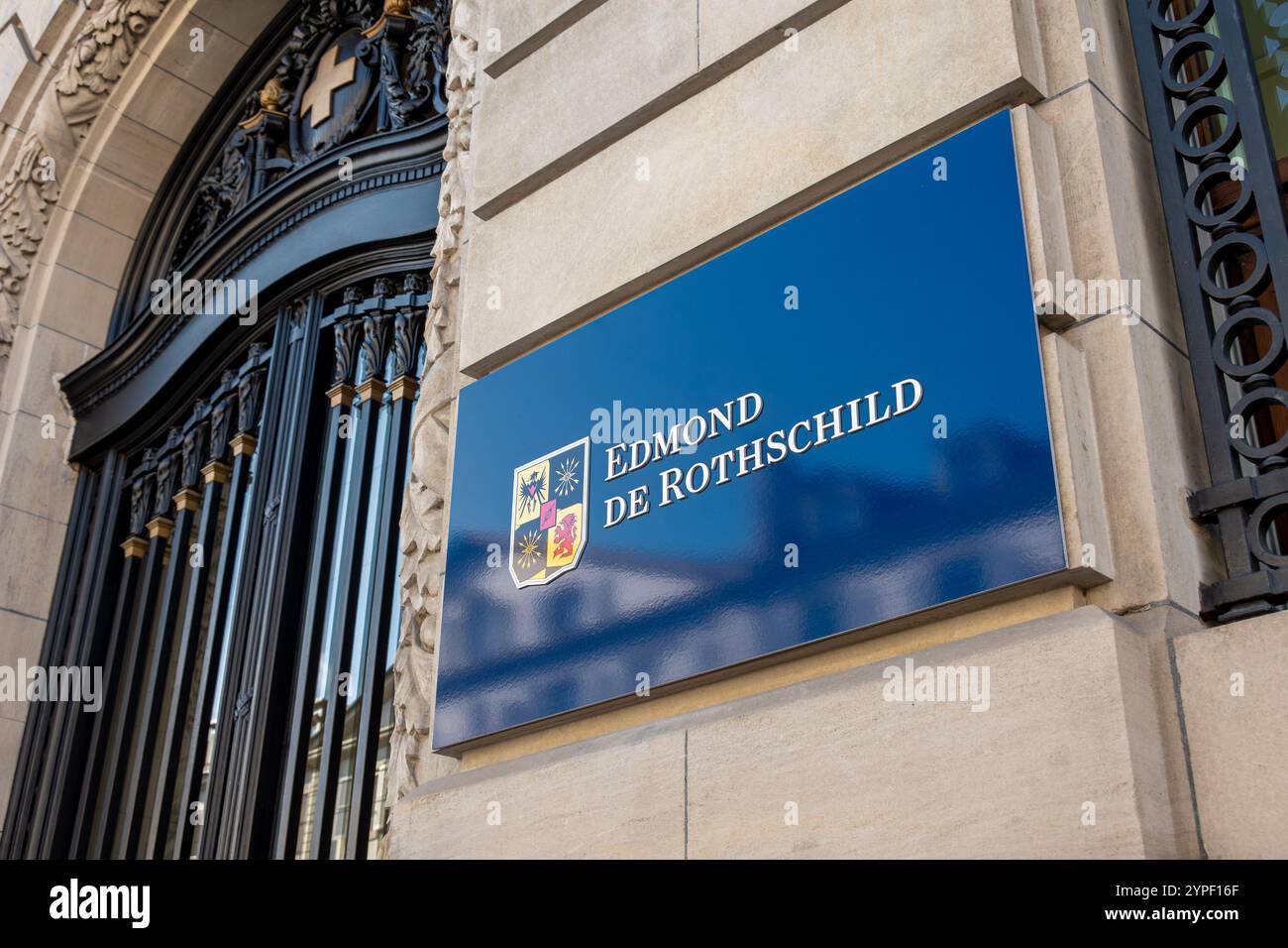 Rothschild logo hi-res stock photography and images - Alamy