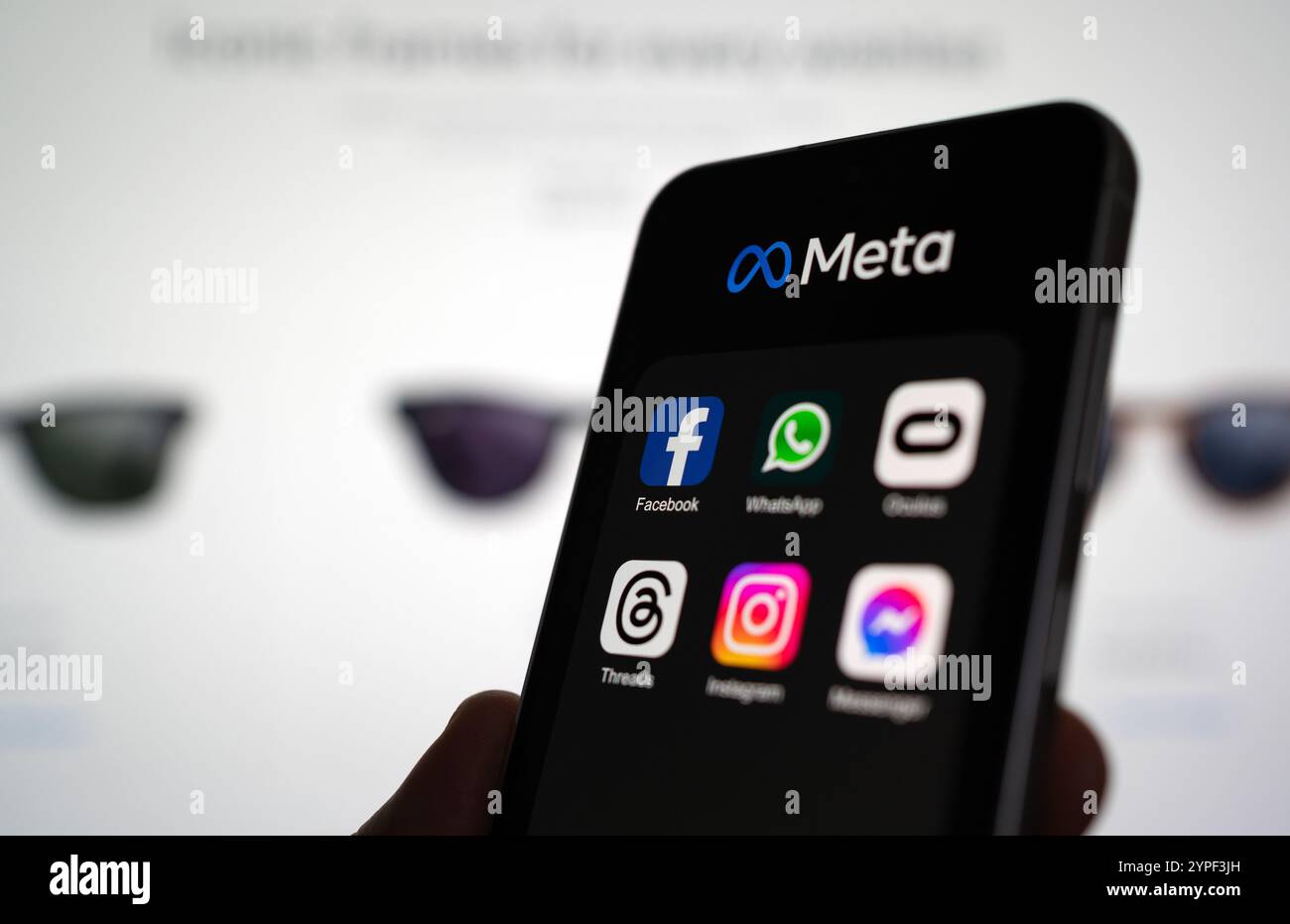 Meta platforms logo hi-res stock photography and images - Alamy