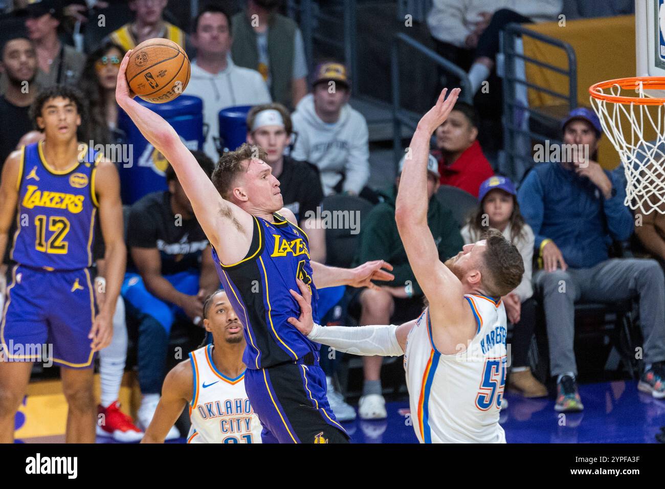 Isaiah hartenstein thunder hi-res stock photography and images - Alamy