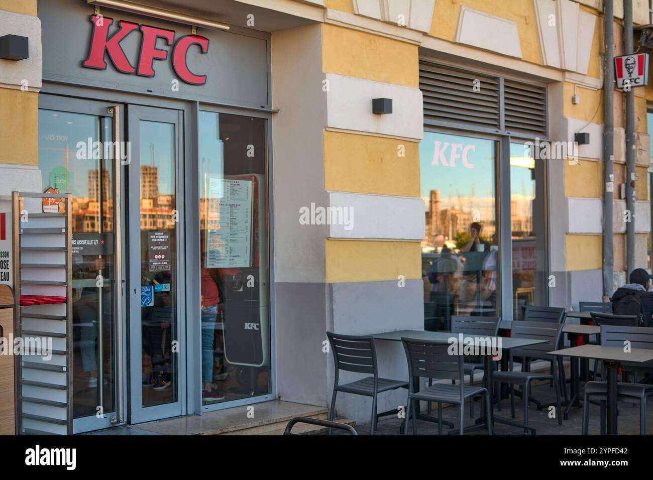 Kfc menu hi-res stock photography and images - Alamy