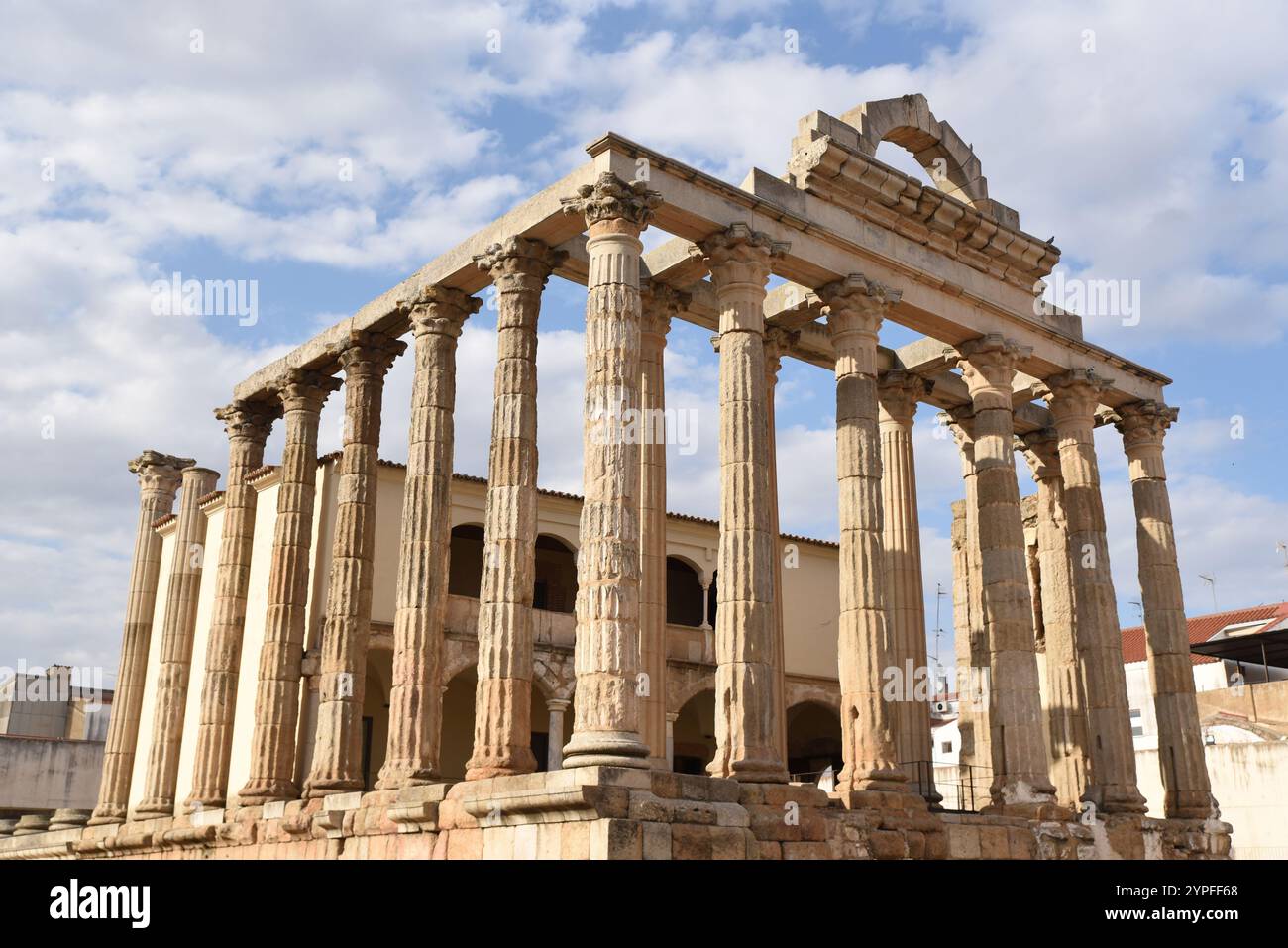 Temple architectural heritage hi-res stock photography and images - Alamy