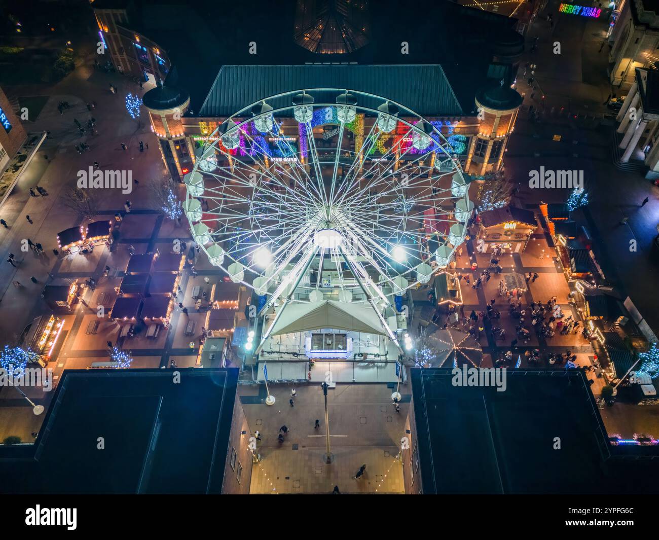 Coventry Christmas Market and Cathedral Stock Photo - Alamy