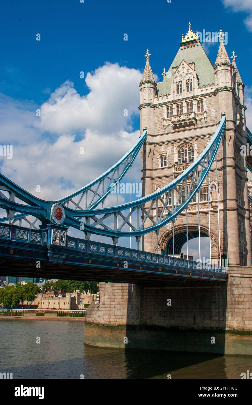 1894 tower bridge hi-res stock photography and images - Alamy