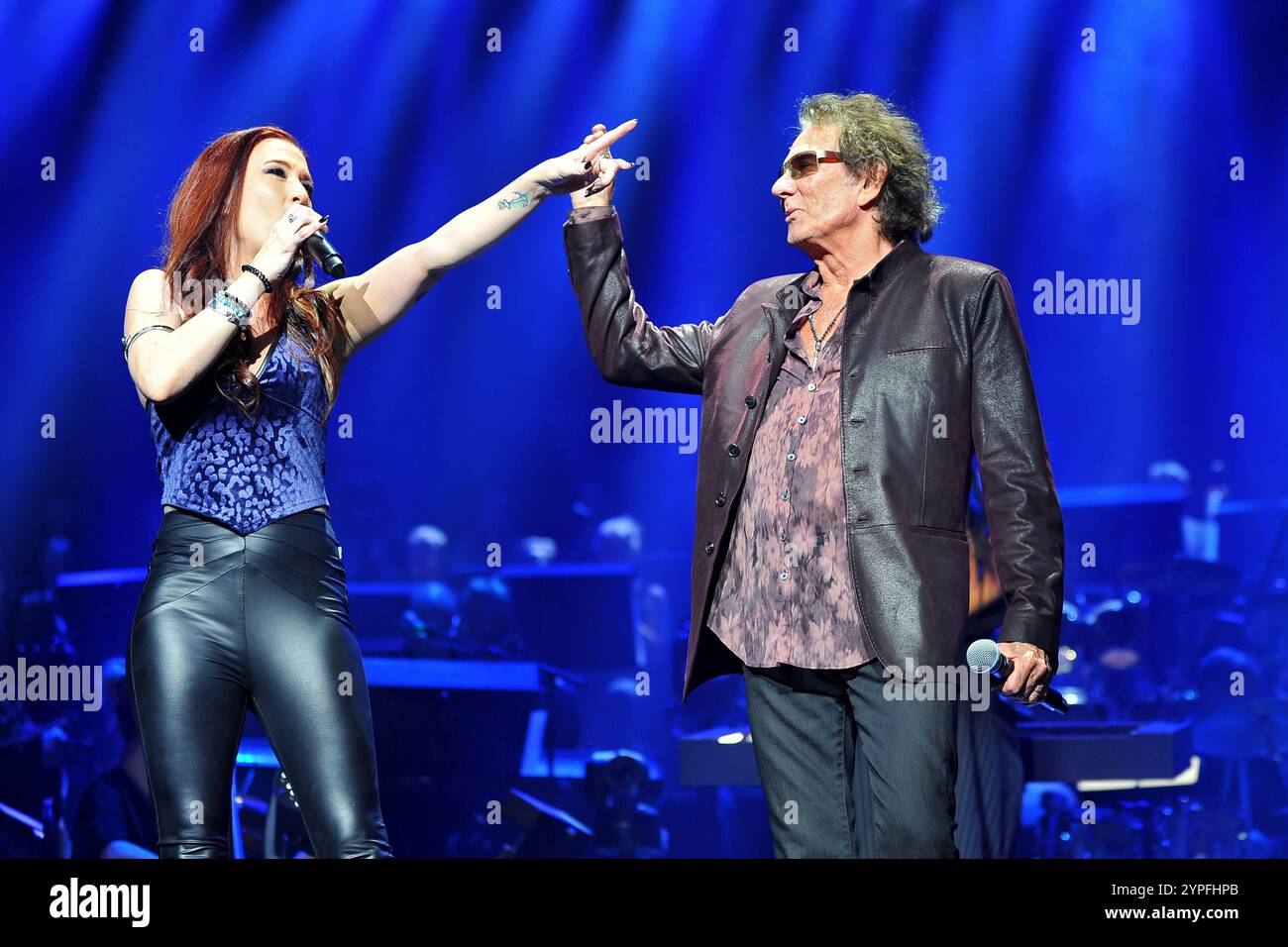 Night of the Proms 2024. Sängerin Cian Coey und Sänger Mickey Thomas ...