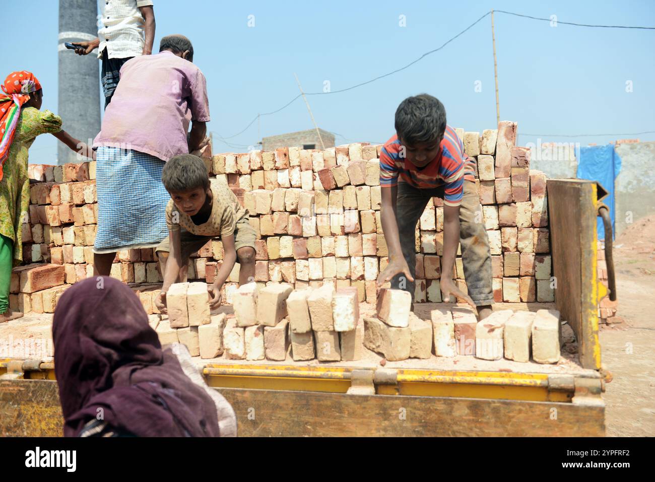 A Brick factory in the outskirts of Dhaka, Bangladesh Stock Photo - Alamy