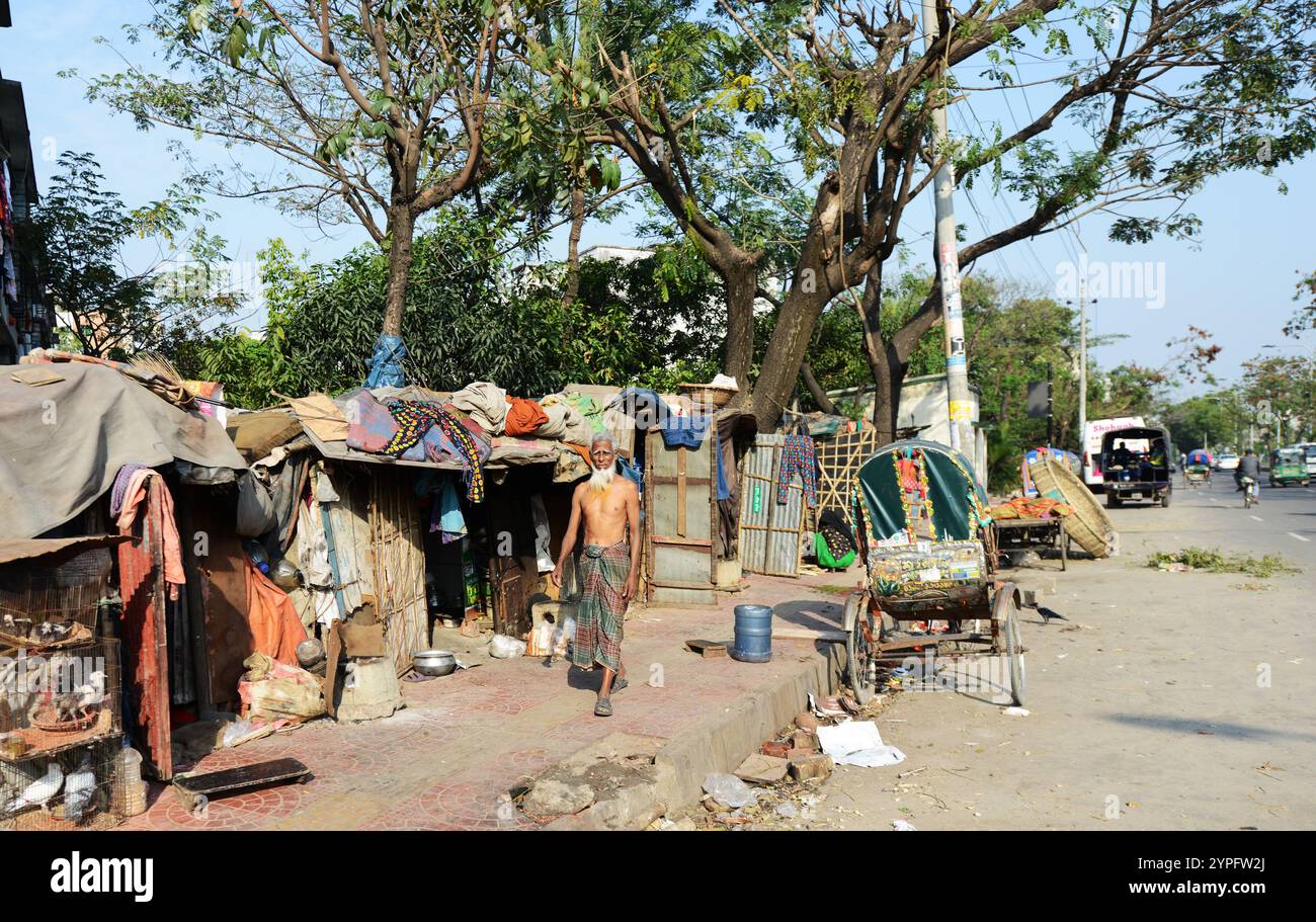Dhaka slums hi-res stock photography and images - Alamy