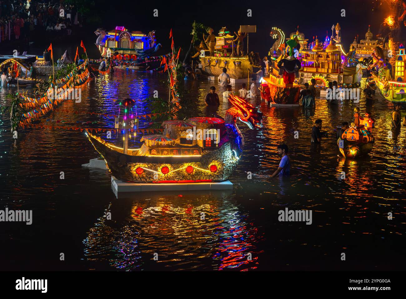 Folk dance goa hi-res stock photography and images - Alamy
